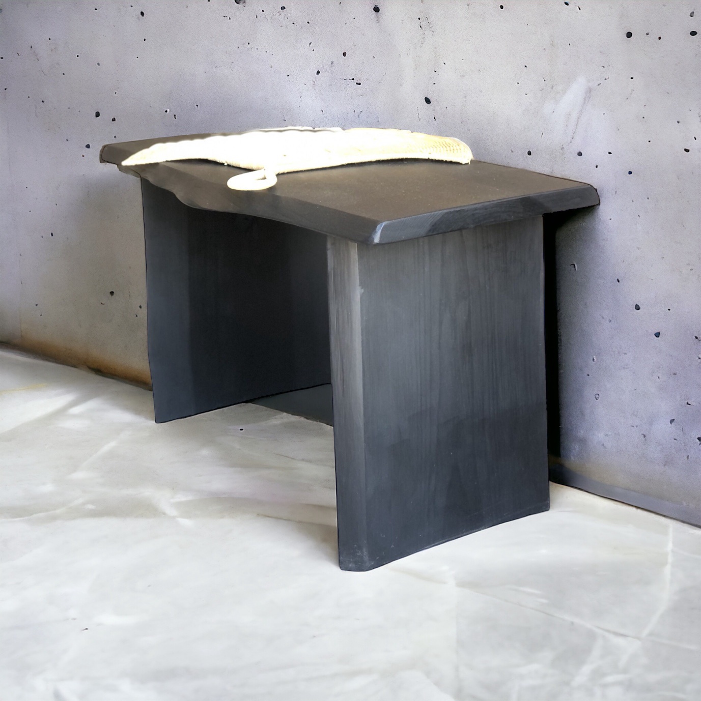 Banco Cipres Negro. Stock – Rancho Deco